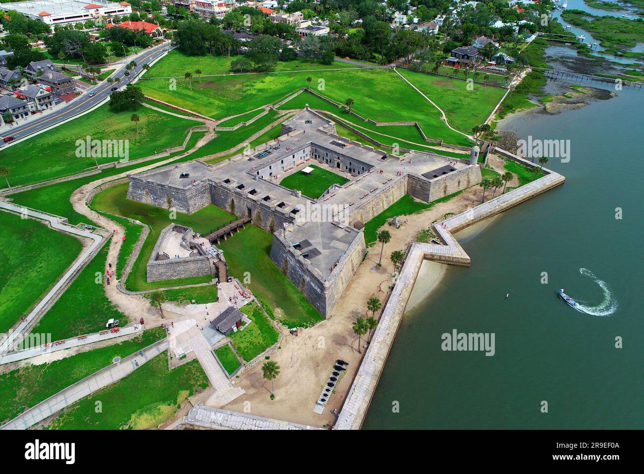 The Castillo de San Marcos is the oldest masonry fort in the ...
