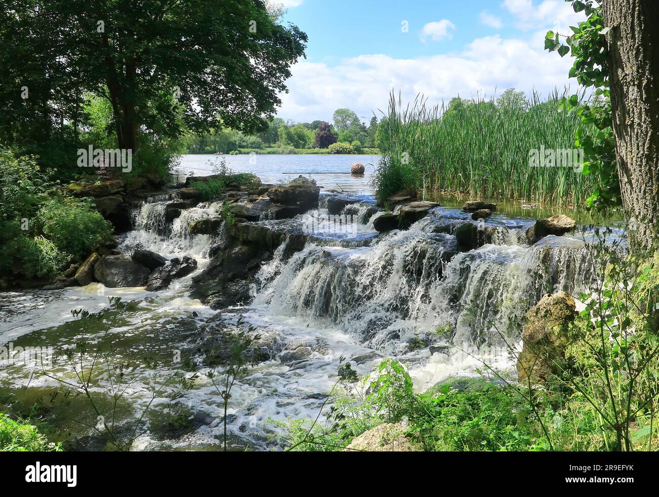 Small waterfall on the River Eden in the Kent countryside Stock Photo ...
