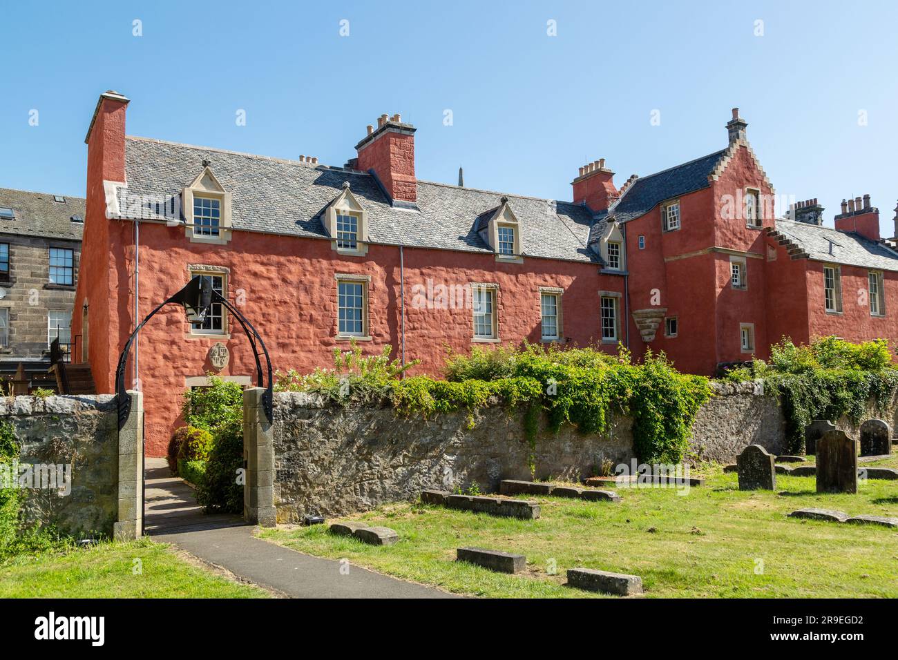 Abbot House, Dunfermline, Scotland Stock Photo - Alamy