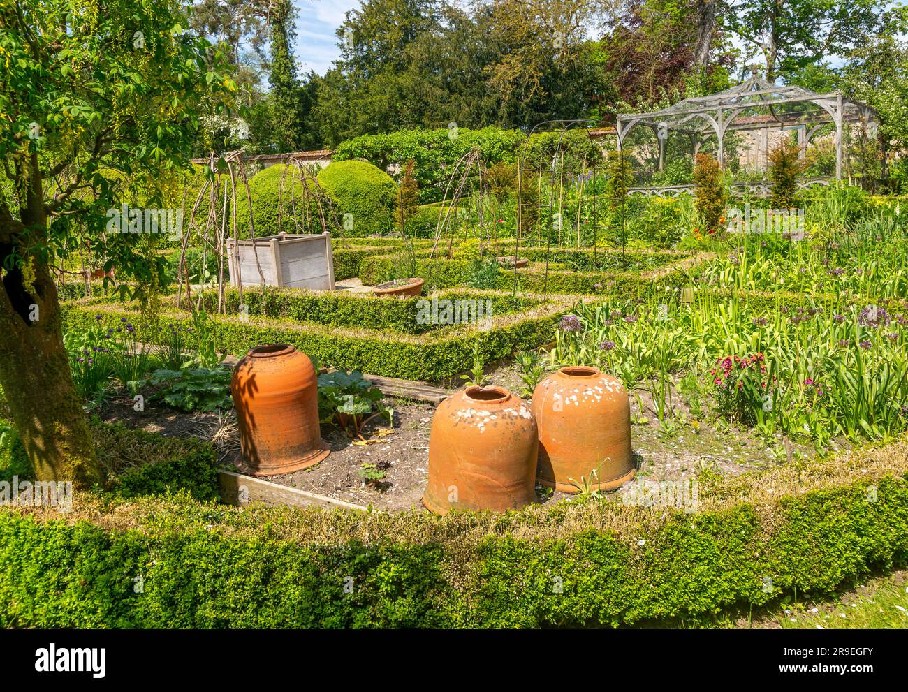 Heale House and gardens, Middle Woodford, Salisbury, Wiltshire, England ...