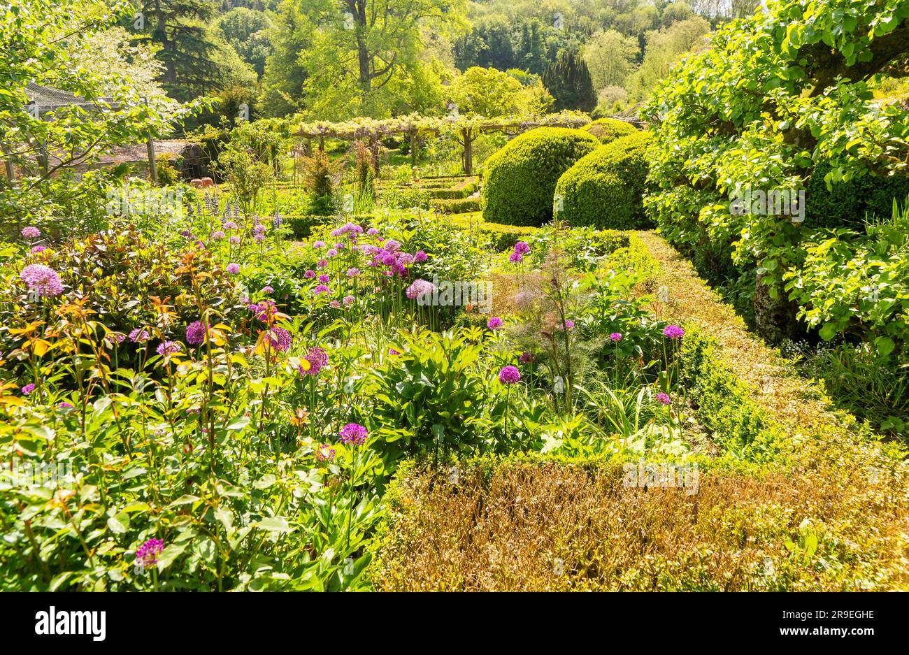 Heale House and gardens, Middle Woodford, Salisbury, Wiltshire, England ...