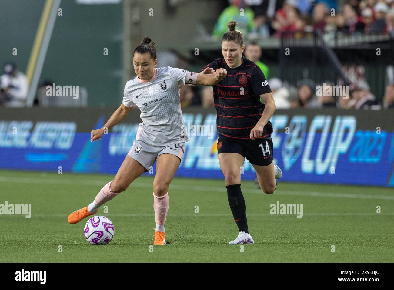 Ali riley 5 hi-res stock photography and images - Alamy