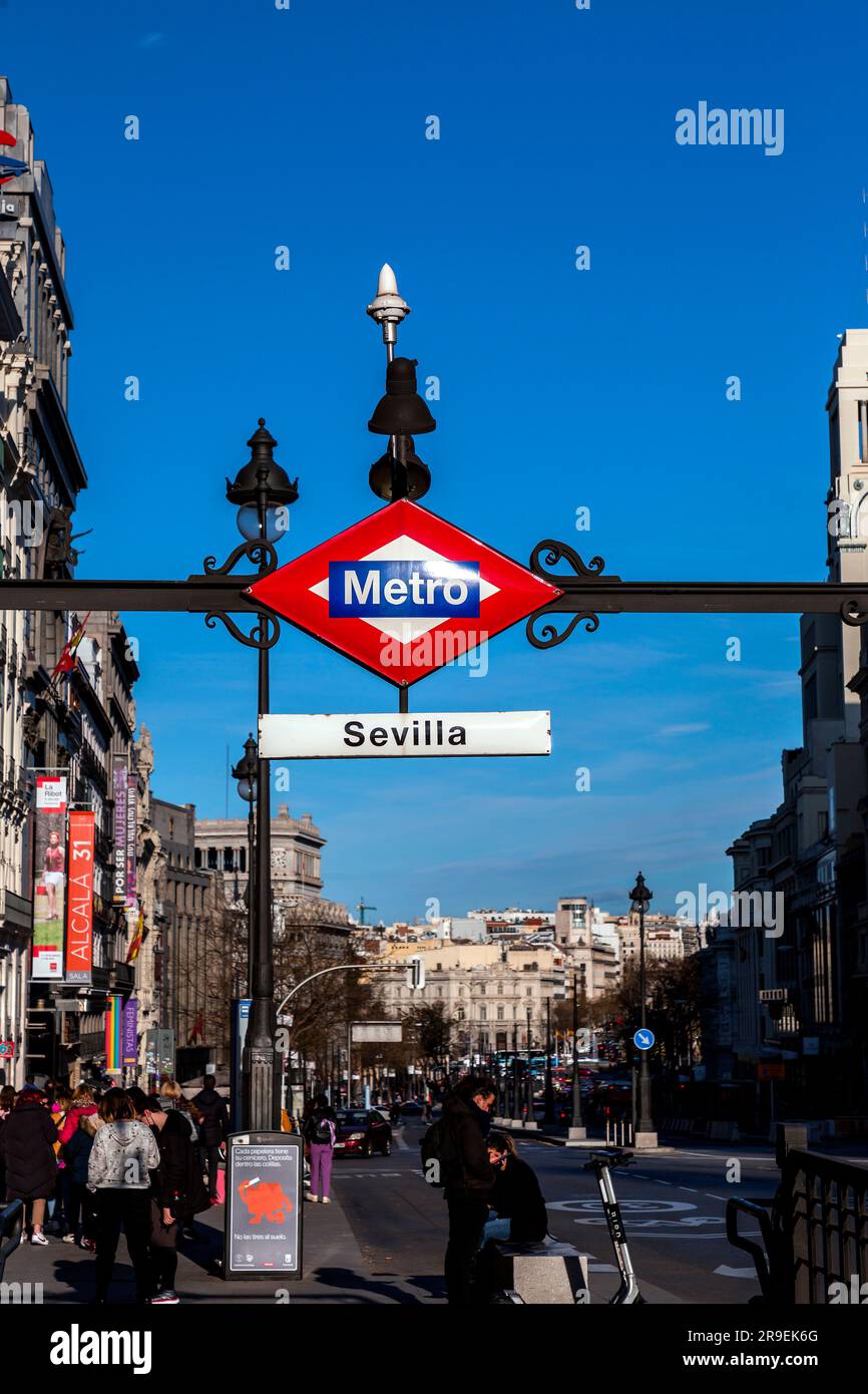 Berlin, Germany - FEB 19, 2022: Metro sign and logo at the entrance of ...
