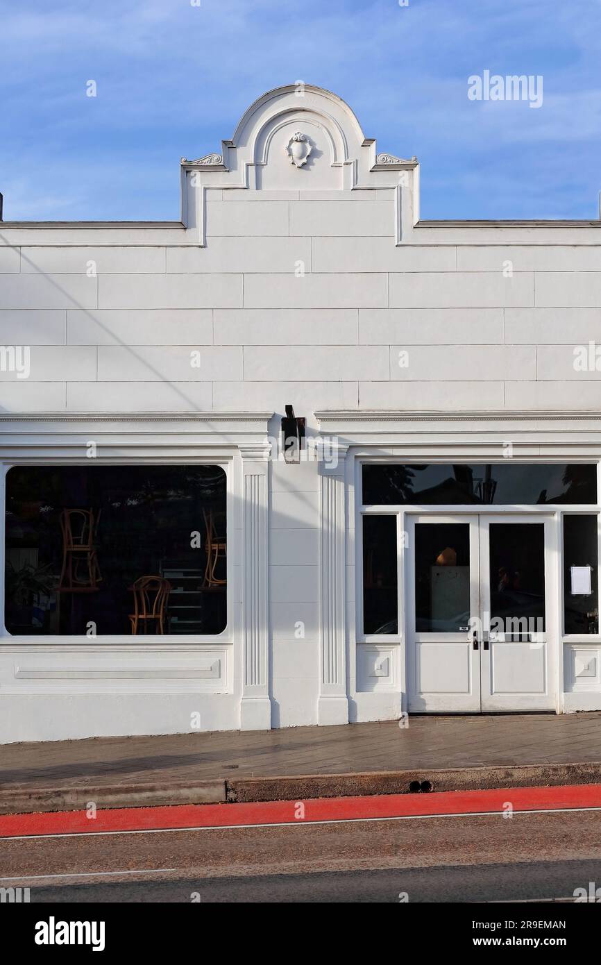 708 Victorian commercial terrace featuring whitewashed walls and ...