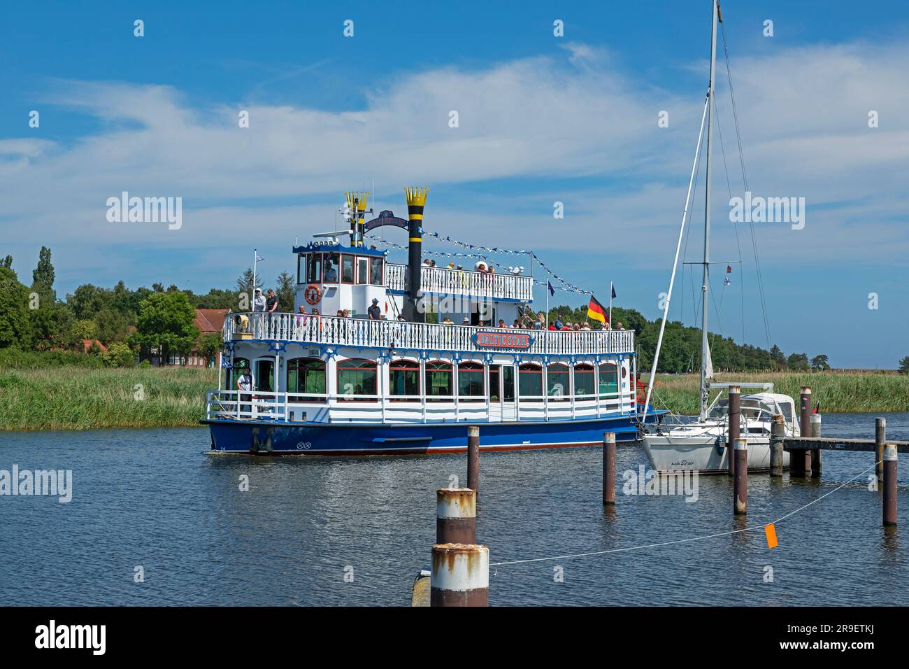 Paddlesteamer Baltic Star arriving, sailing boat, harbour, Prerow ...