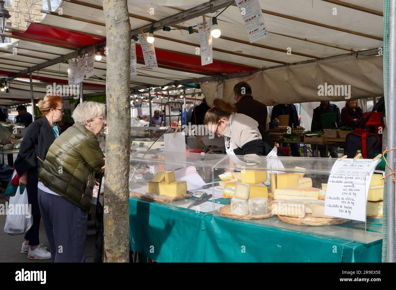 Paris cheese street market hi-res stock photography and images - Alamy