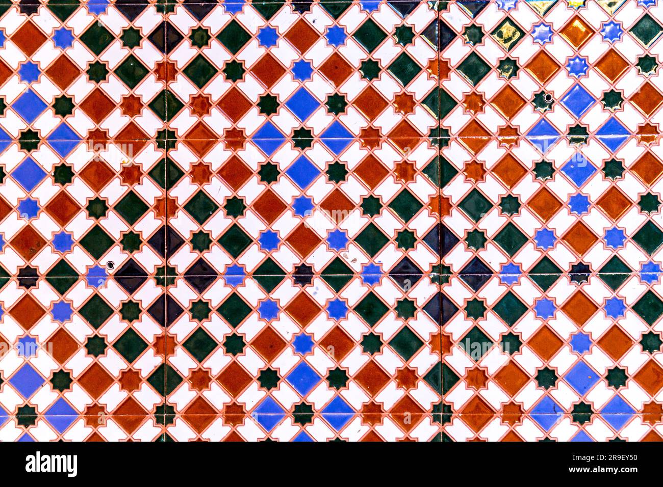 Islamic tile hi-res stock photography and images - Alamy