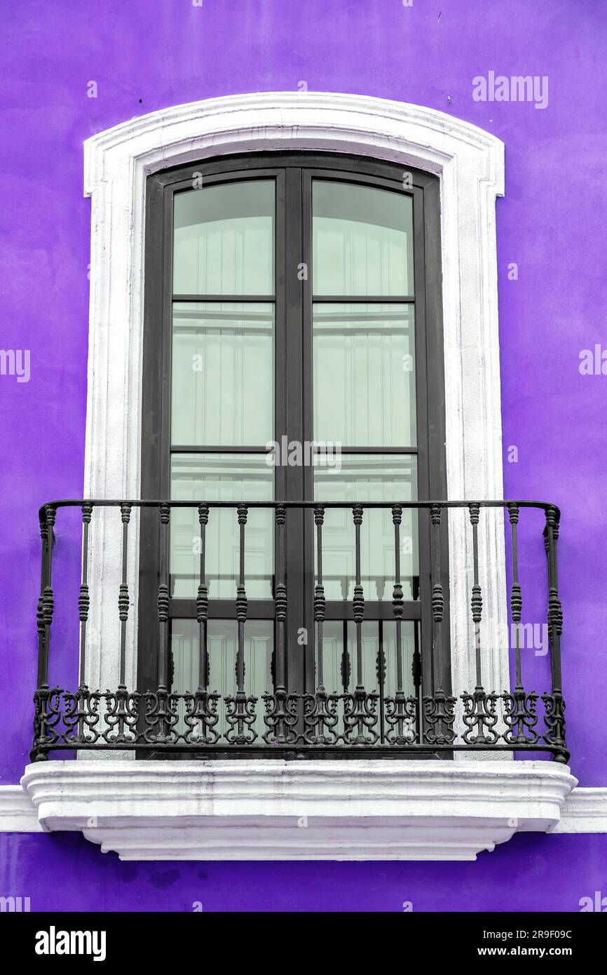 Spanish window wrought iron balcony hi-res stock photography and images ...