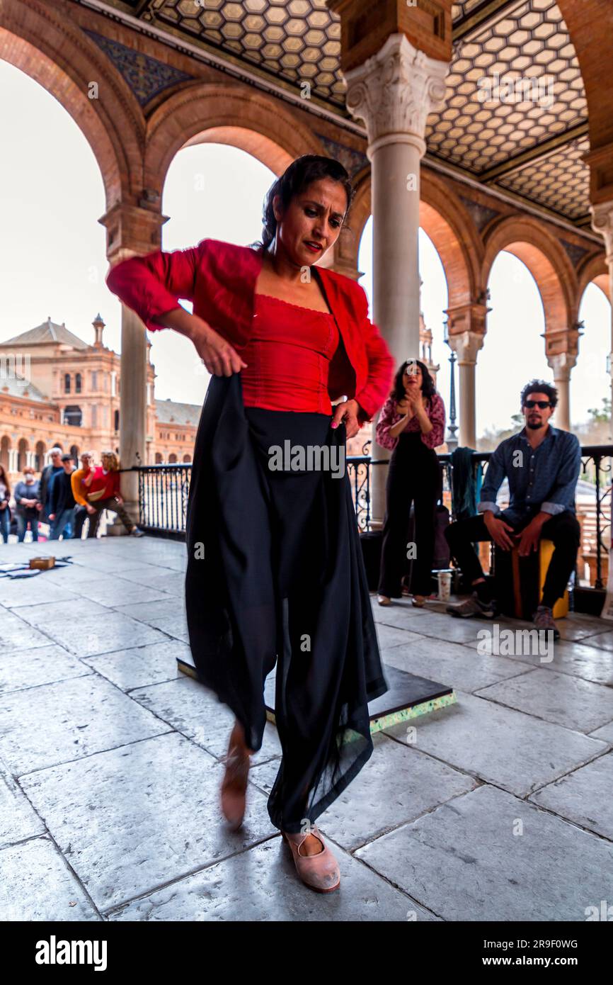 Feria 2022 sevilla hi-res stock photography and images - Alamy