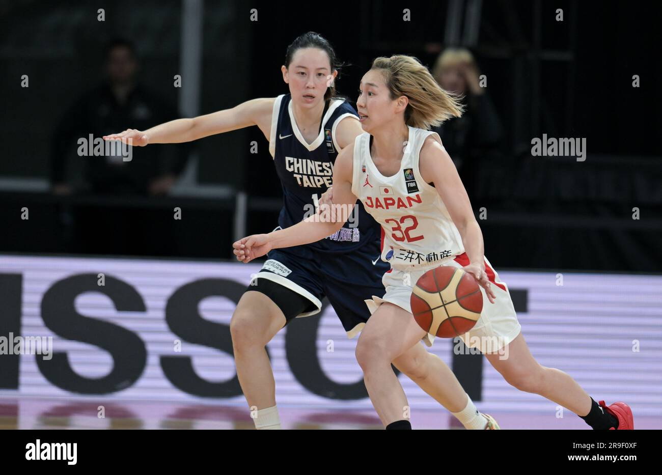 Sydney, Australia. 26th June, 2023. Huang Lin-Chuan (L) of Chinese ...