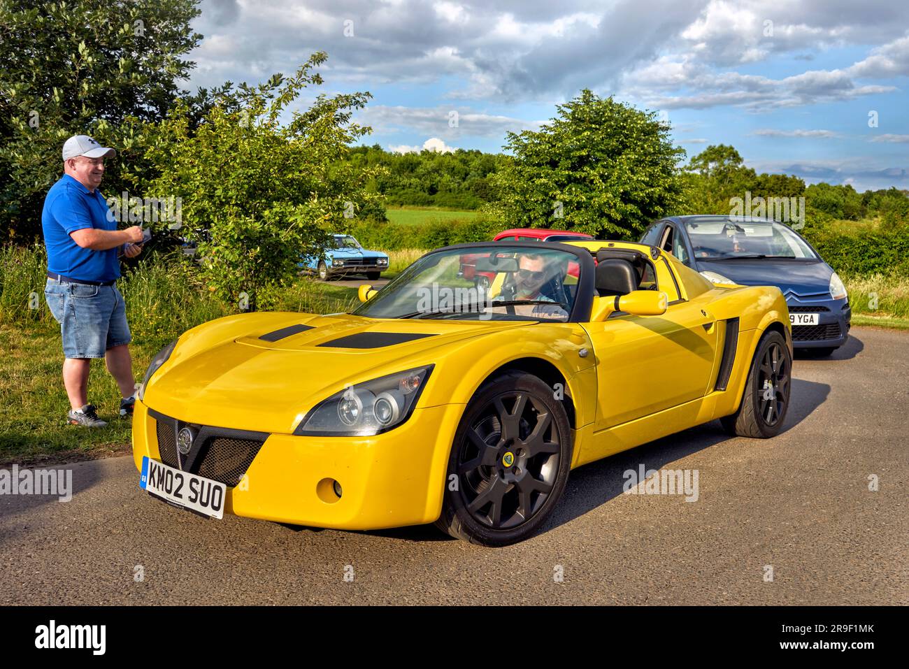 Vauxhall Vx220 Vs Opel Speedster