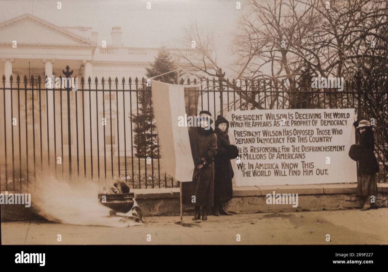 Picket picketing banner banners sign flags flag 1917 front hi-res stock ...