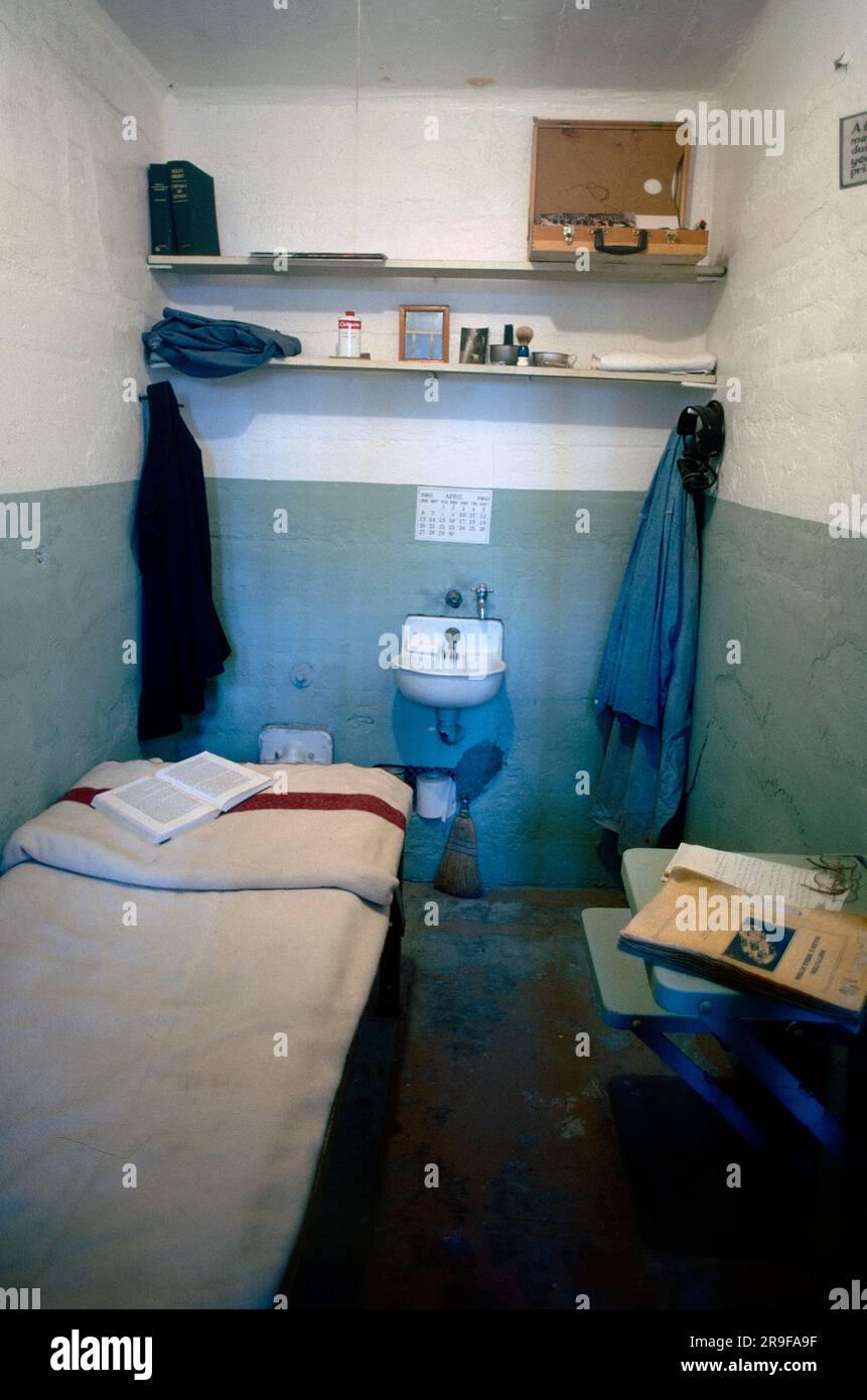 A cell in Alcatraz, San Francisco Bay, California Stock Photo - Alamy