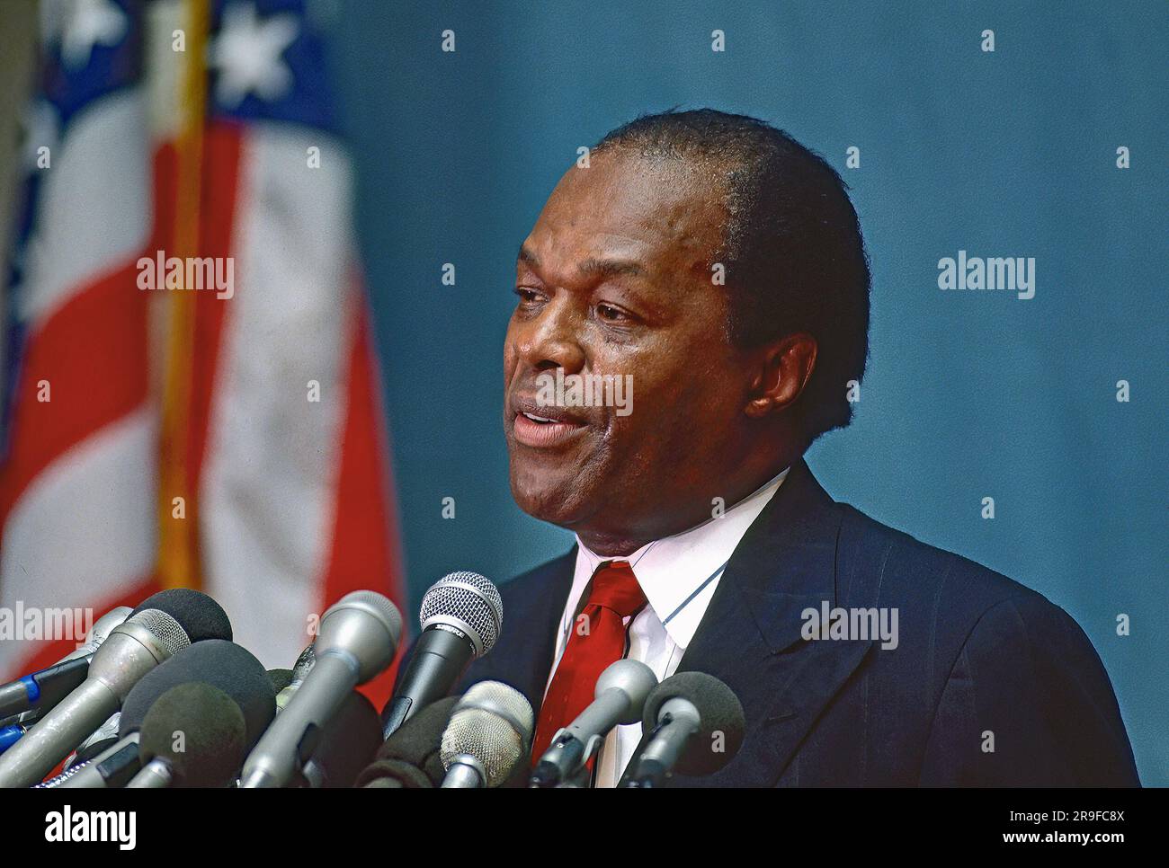 WASHINGTON DC - AUGUST 11, 1990 Washington DC Mayor Marion Barry ...