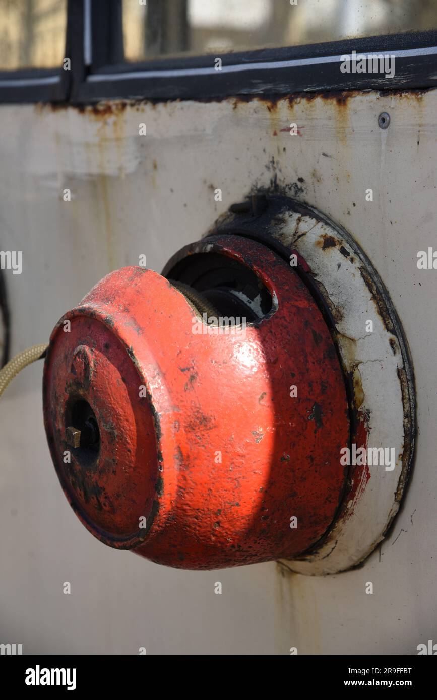 Trolley retriever hi-res stock photography and images - Alamy