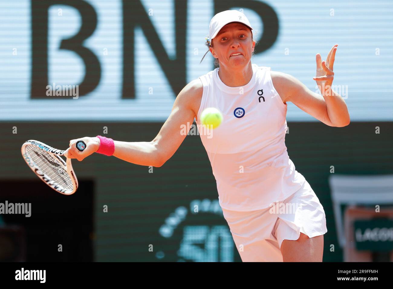 Iga swiatek roland garros 2023 hi-res stock photography and images - Alamy