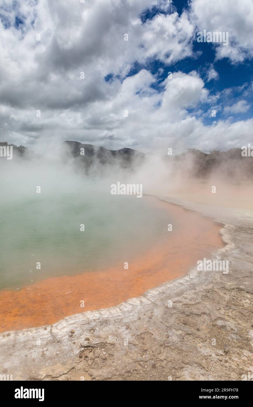 Champagne Pool at Waiotapu – Wai-o-tapu – Thermal Wonderland in Rotorua ...
