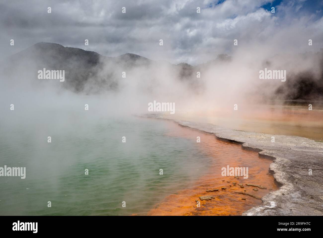 Champagne Pool at Waiotapu – Wai-o-tapu – Thermal Wonderland in Rotorua ...