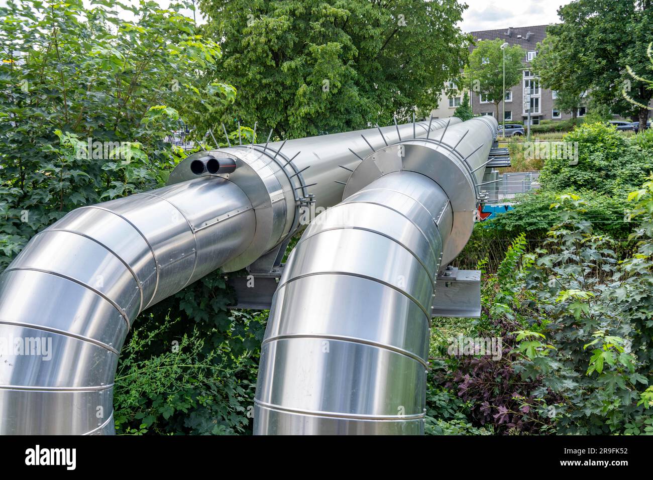 New district heating pipeline of STEAG in Essen, over the railway ...