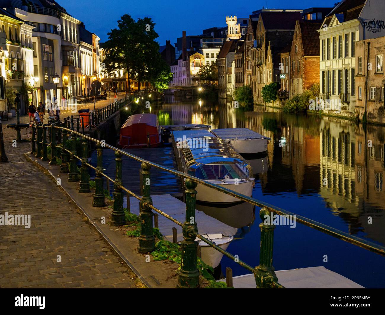 the city of Gent at night Stock Photo - Alamy