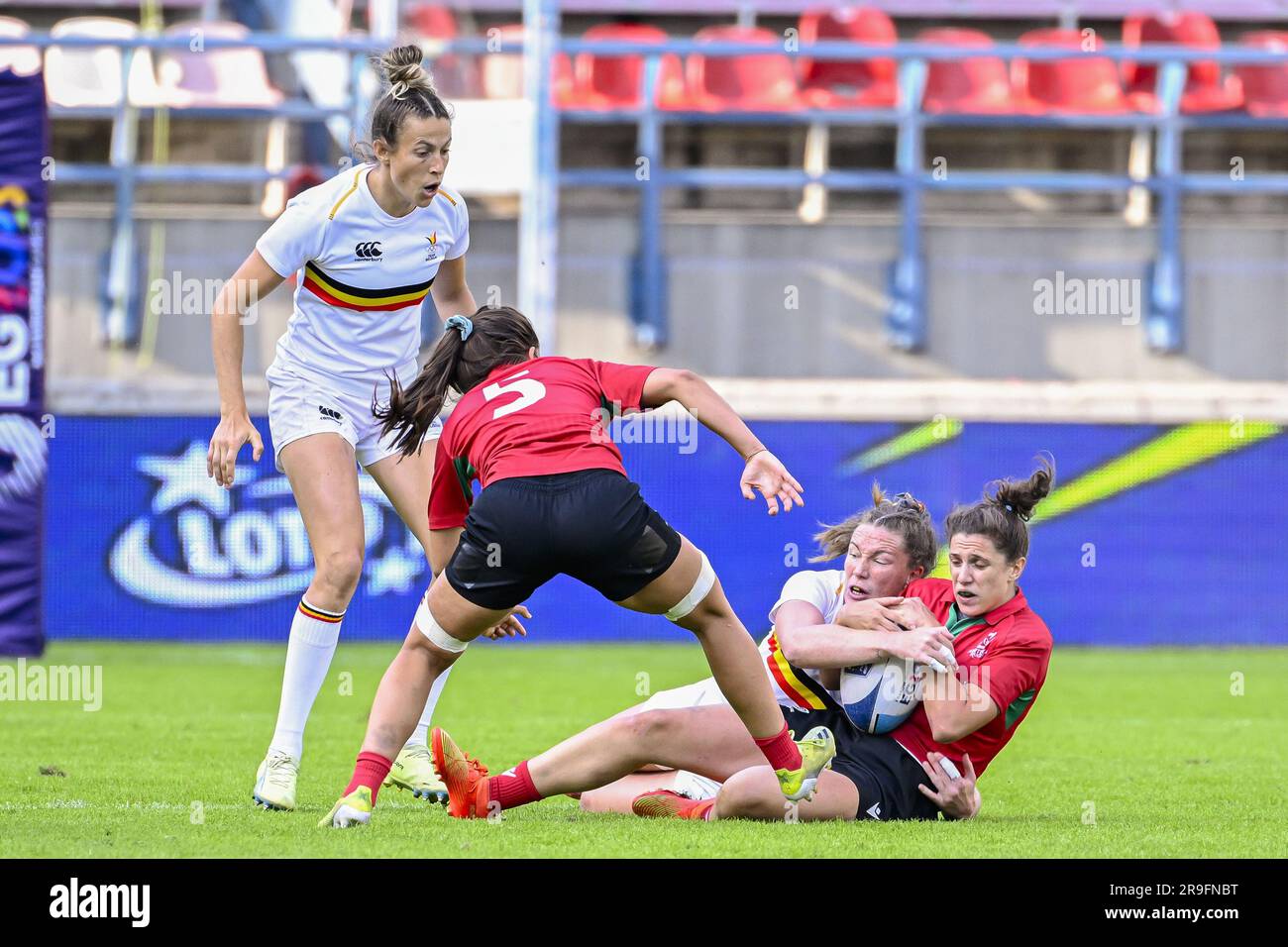 Poland rugby sevens hi-res stock photography and images - Alamy