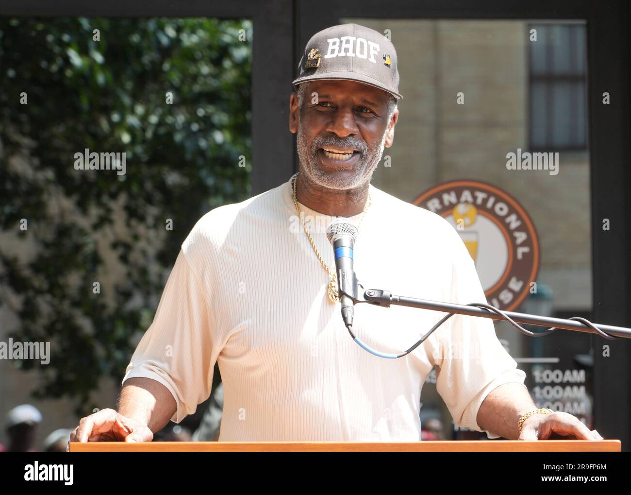 Boxer Michael Spinks makes his remarks during ceremonies at the St ...
