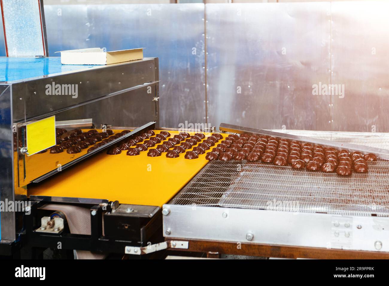 Candy manufacturing process hi-res stock photography and images - Alamy