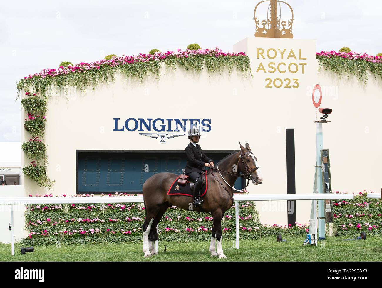 Ascot, Berkshire, UK. 24th June, 2023. Thames Valley Police Mounted ...
