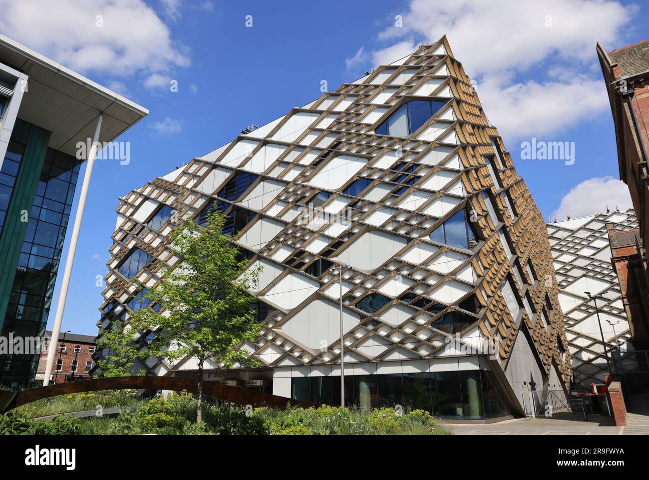 University of sheffield campus hi-res stock photography and images - Alamy