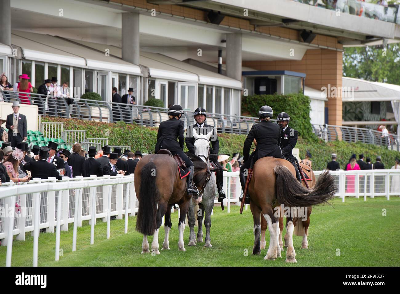 Ascot, Berkshire, UK. 24th June, 2023. Thames Valley Police Mounted ...