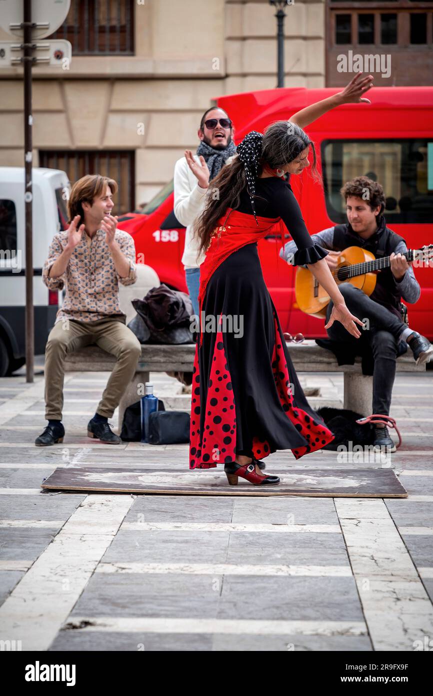 Gypsy dancer hi-res stock photography and images - Alamy