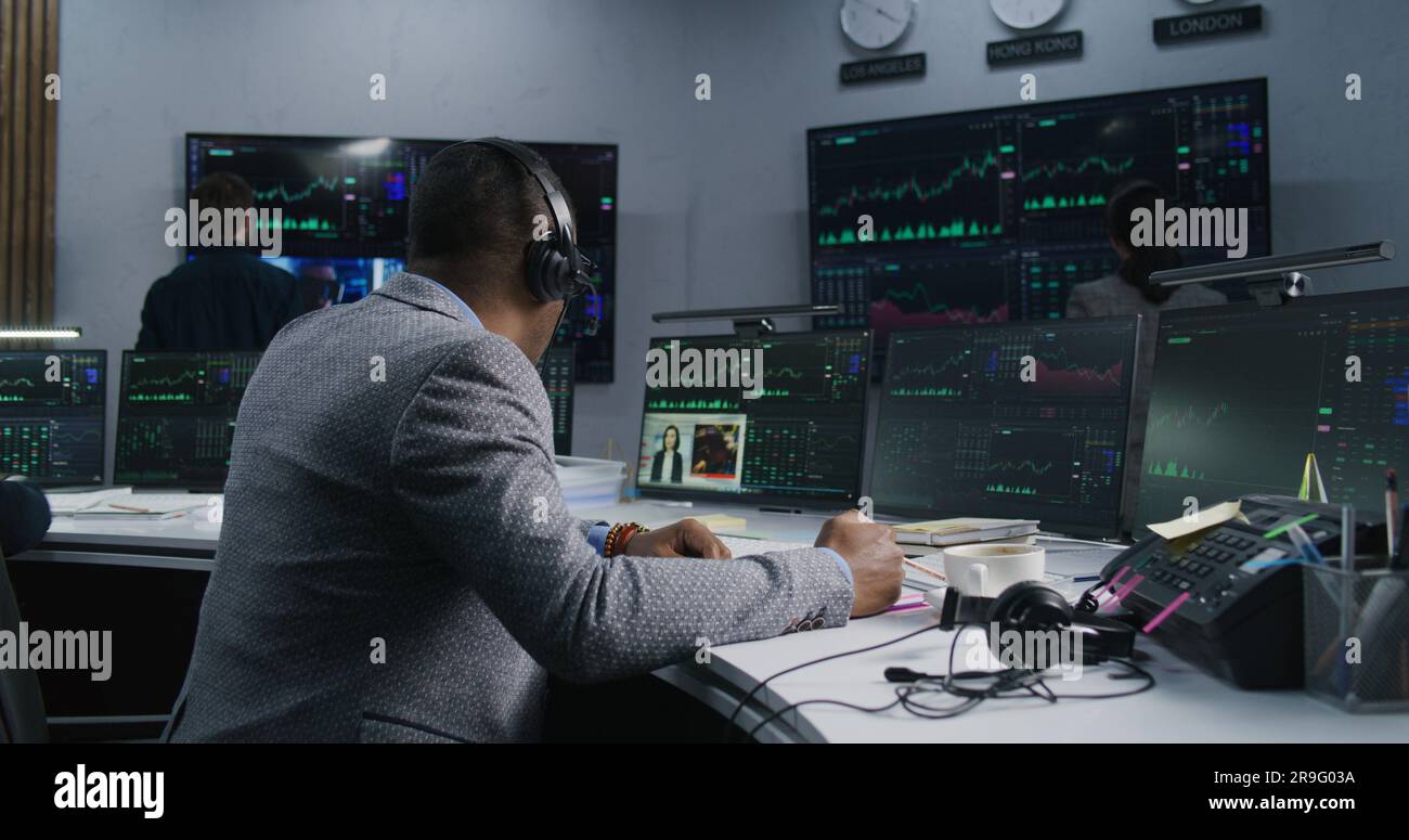 African american male trader works hi-res stock photography and images ...