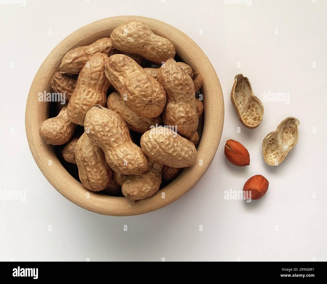 Consumed all over the world, peanut is a legume of vegetable origin ...