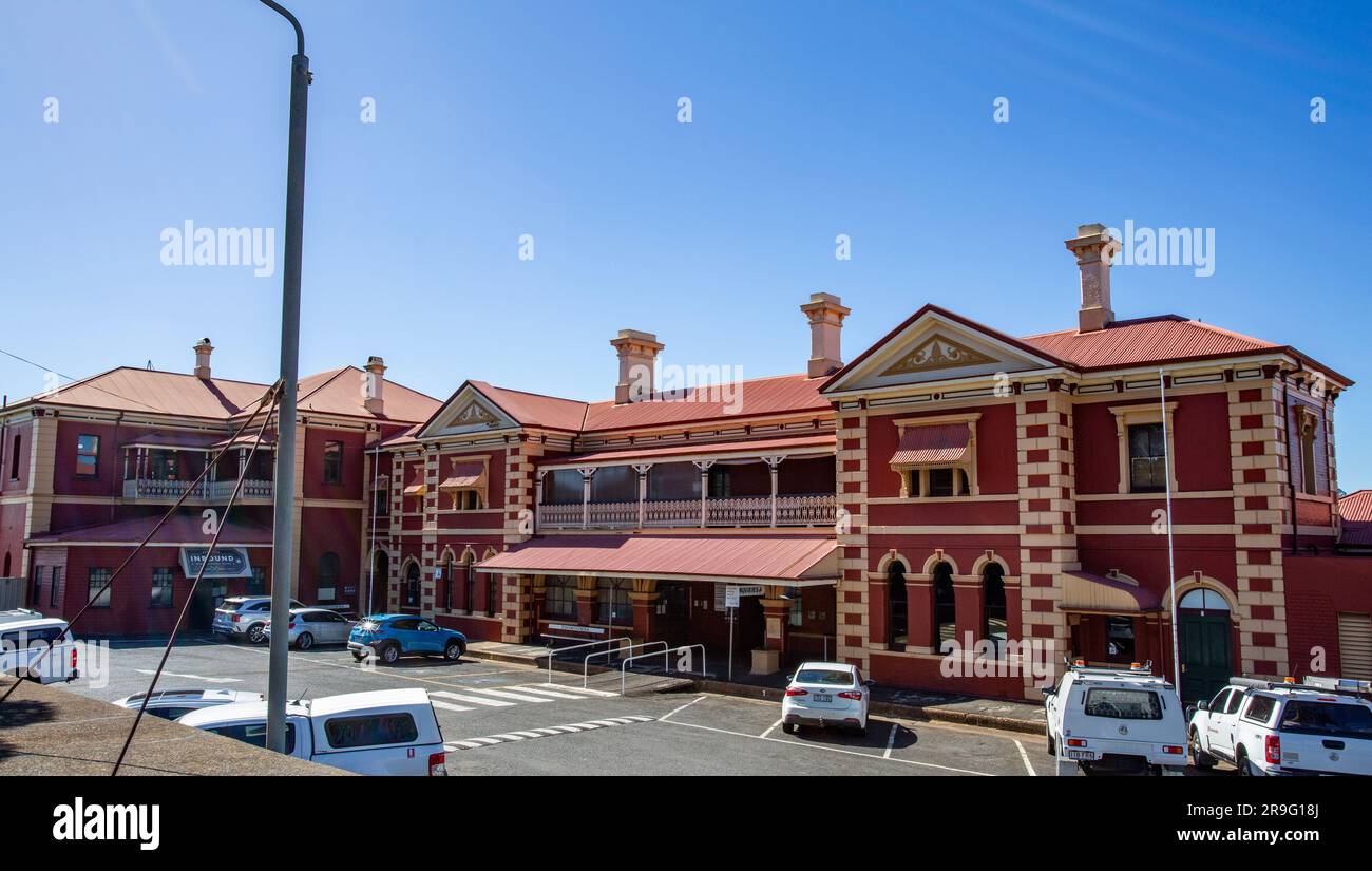 The heritage-listed Toowoomba Railway Station on the Western line ...