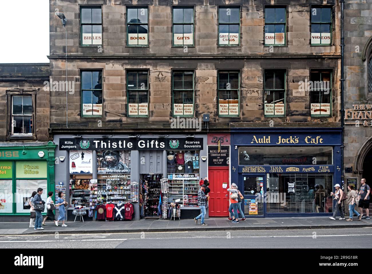 Small independent shops and cafe on George IV Bridge in Edinburgh'd Old ...