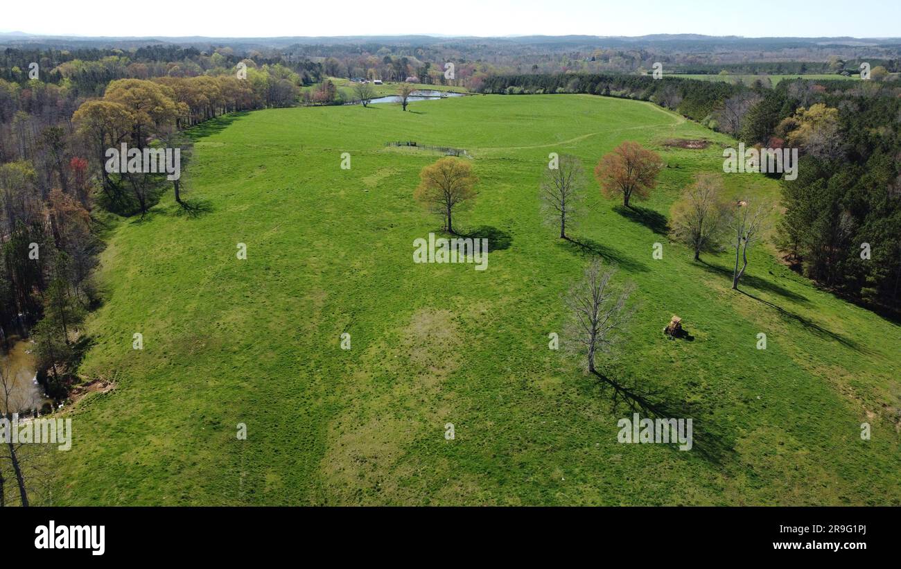 Field flyover hi-res stock photography and images - Alamy