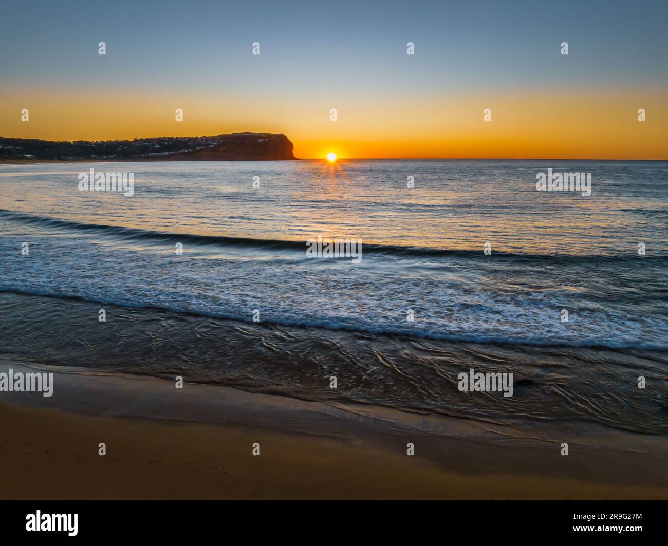 Flat calm ocean sunrise aerial hi-res stock photography and images - Alamy