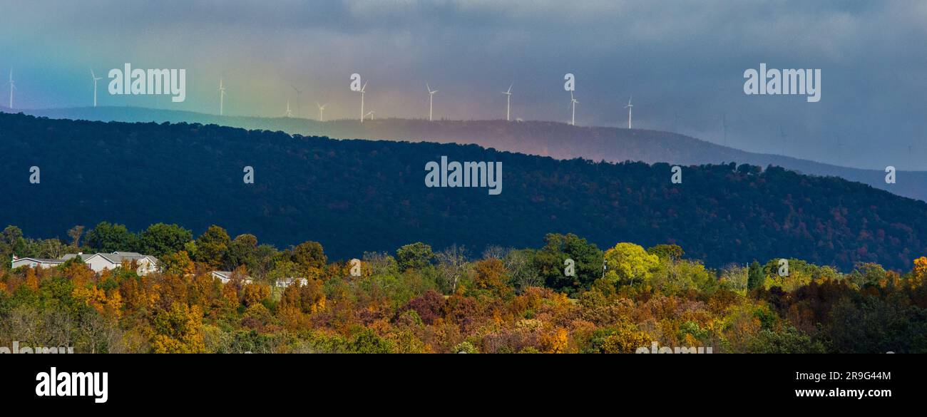 Windmill farm virginia hi-res stock photography and images - Alamy