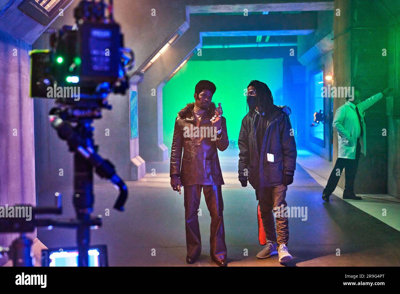 THEY CLONED TYRONE, from left: Jamie Foxx, director Juel Taylor, on set ...