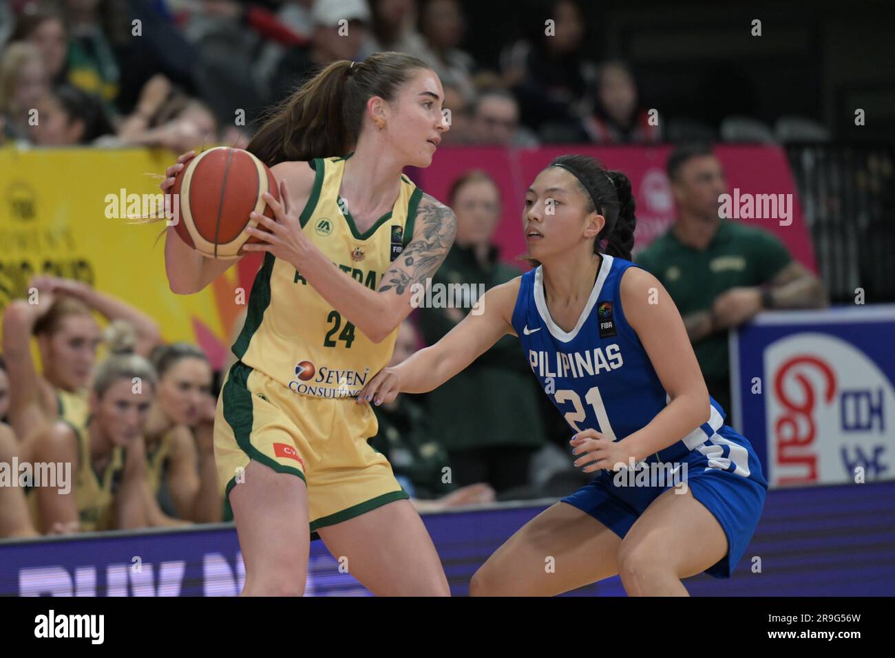 Ella fajardo hi-res stock photography and images - Alamy