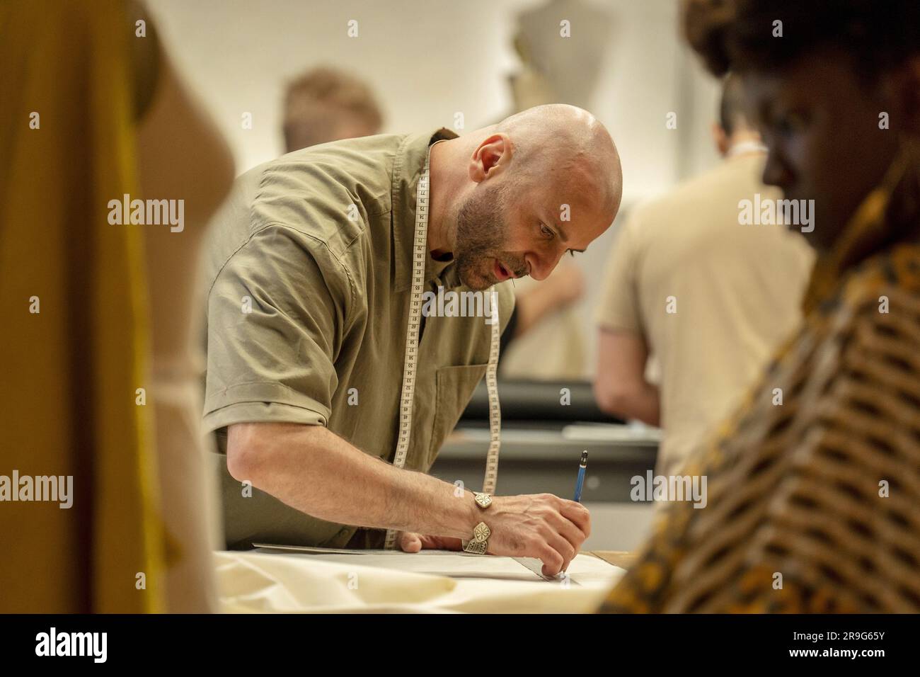 PROJECT RUNWAY, center: contestant Rami Kashou, 'Project Redemption ...