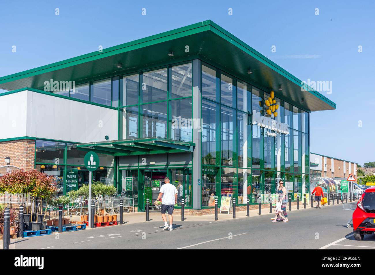 Isle of wight shopping hi-res stock photography and images - Alamy