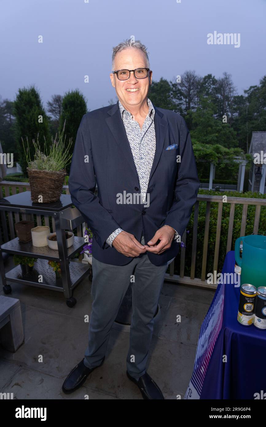 Jamie Dahill attends Evening With Diana Cochran for Francesco's ...