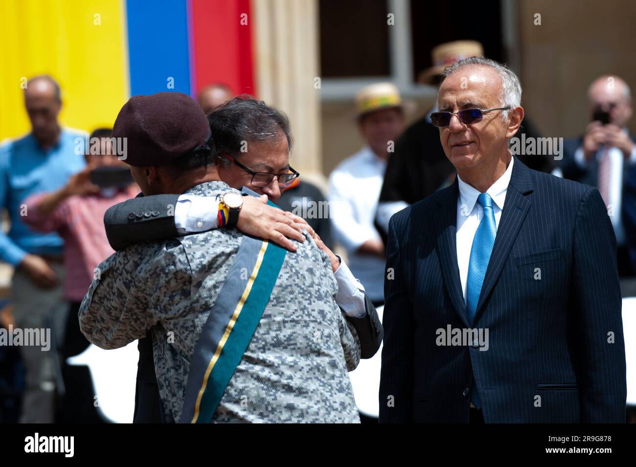 Colombian air force general pedro sanchez hi-res stock photography and ...