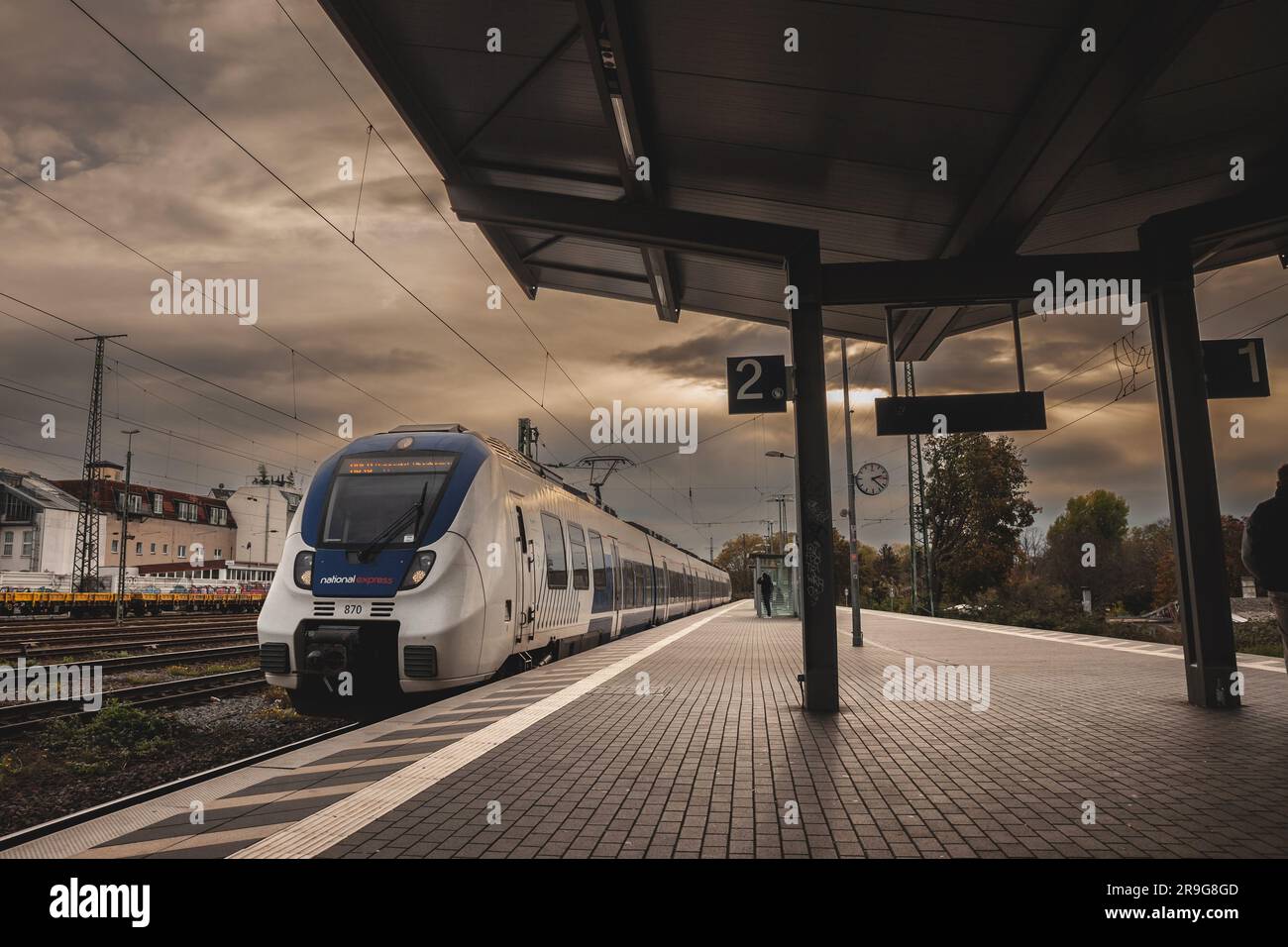 Picture of the main platform of Koln Westbhf in Cologne, Germany. Köln ...