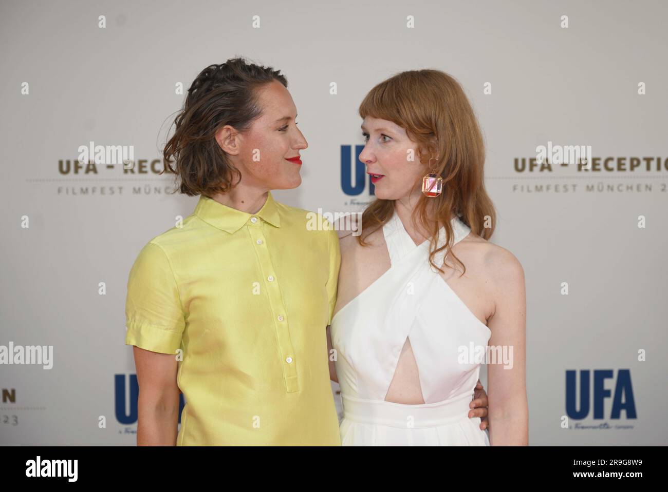 Munich, Germany. 26th June, 2023. Actresses Annika Meier (l) and Sarah ...