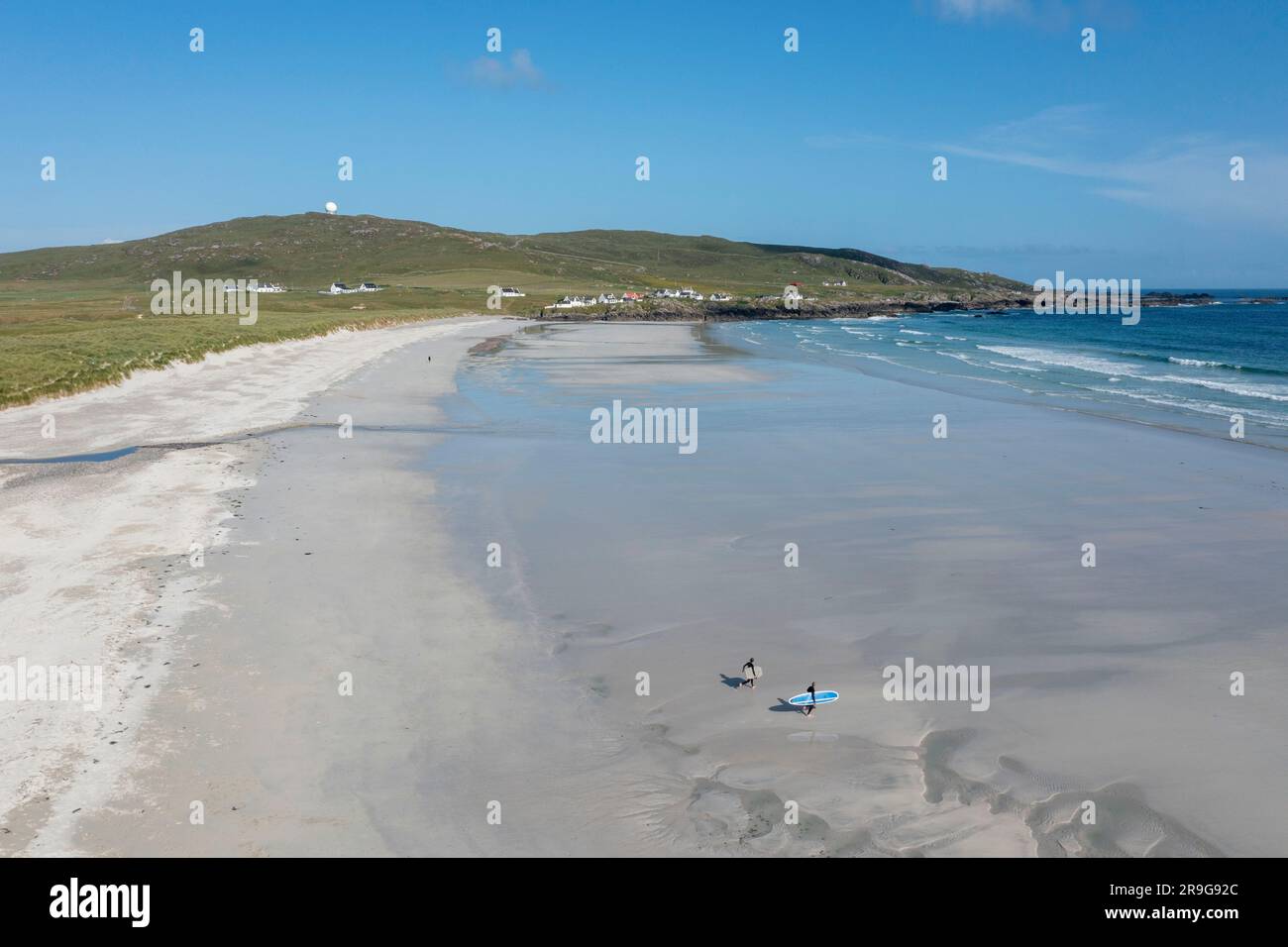 Aerial view of surfers on Balephuil Beach, Balephuil Bay, Isle of Tiree ...