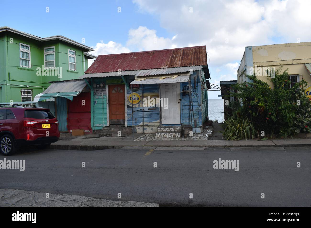 Mixed use commercial residential buildings hi-res stock photography and ...