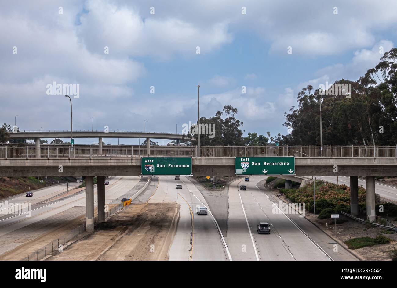 Pasadena, CA, USA - June 8, 2023: 210 freeway split signs, San Fernando ...