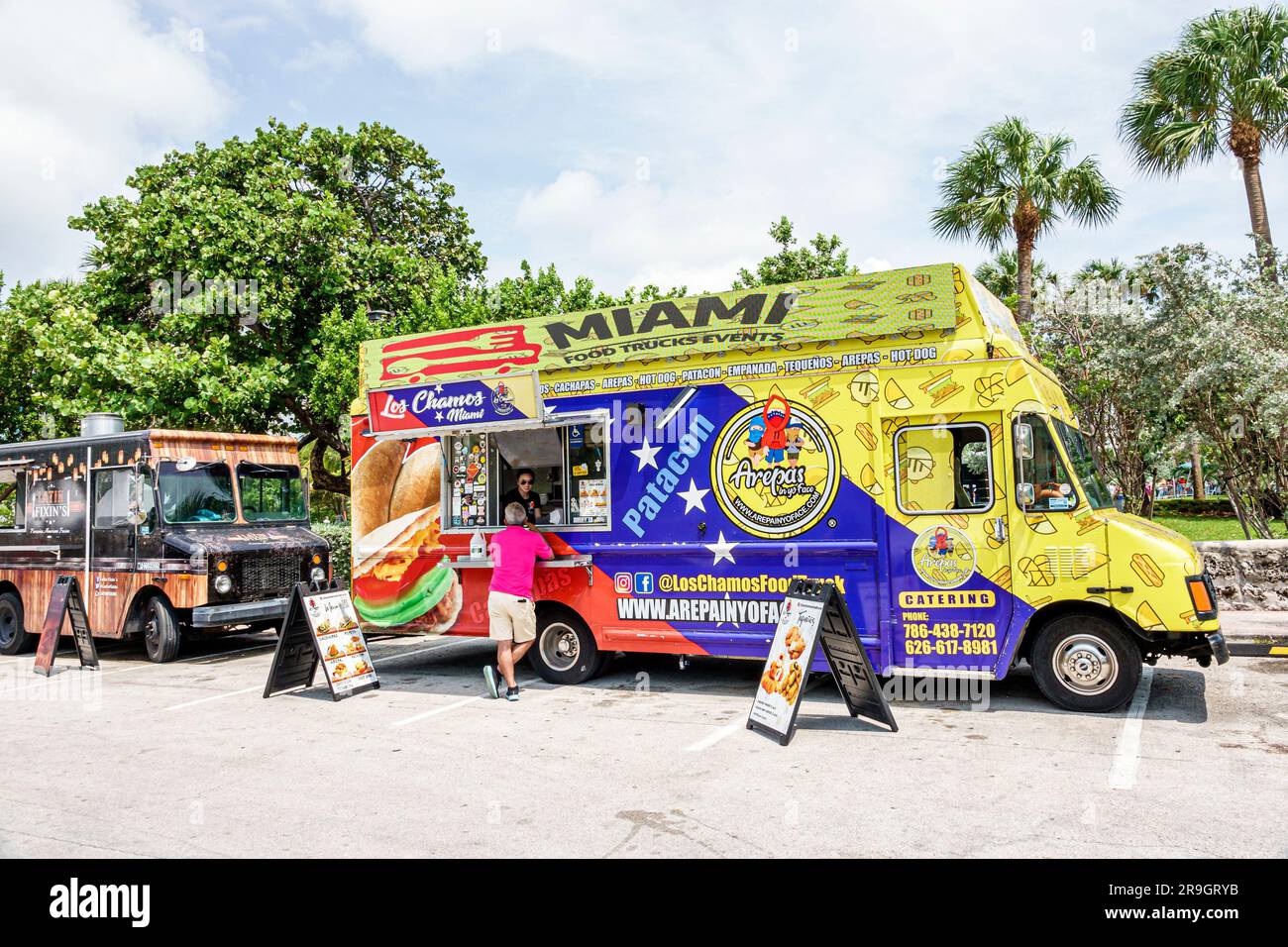 Food truck arepas hispanic ethnic hi-res stock photography and images ...